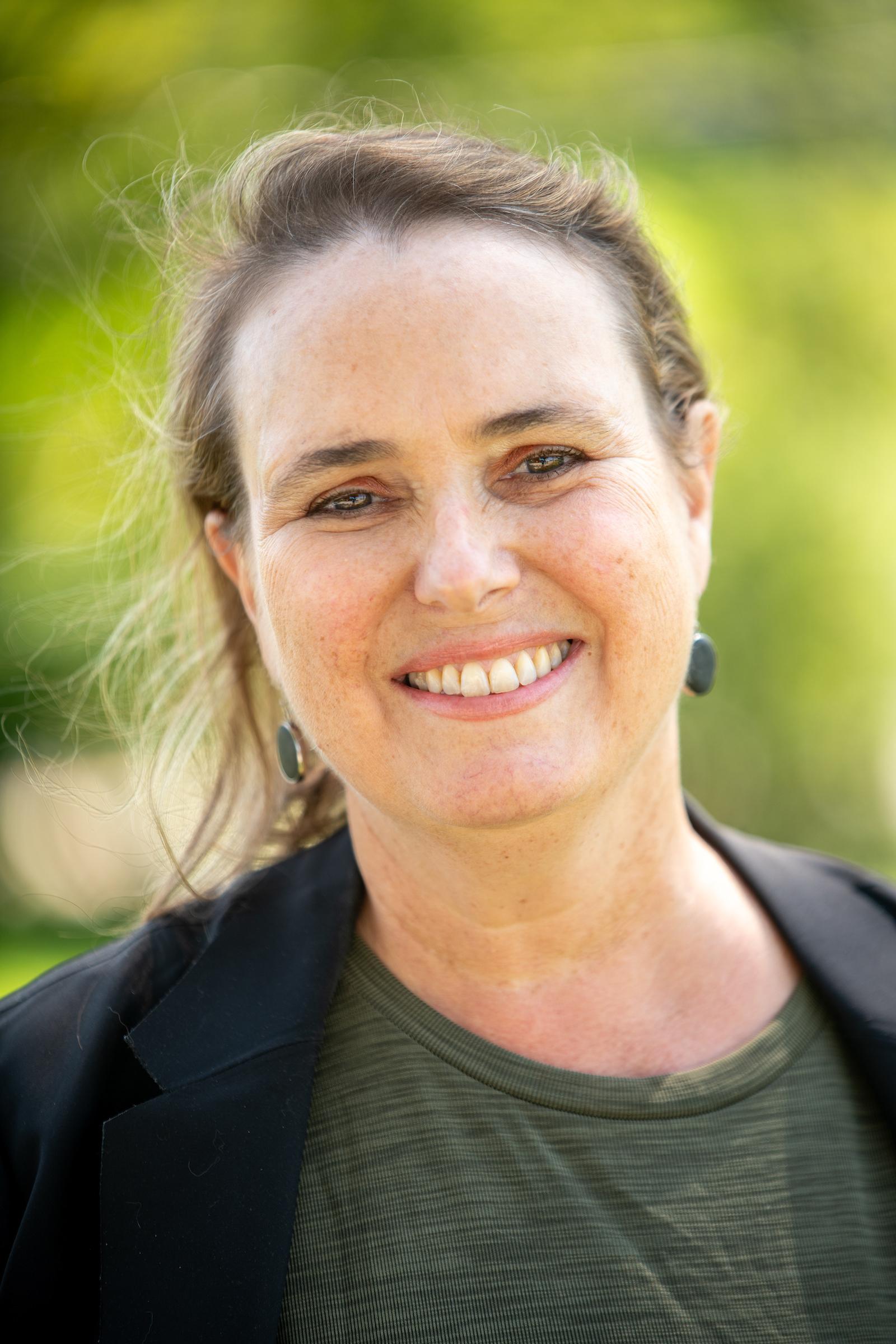 Redirecting to https://extension.umd.edu/resource/ume-welcomes-two-new-educators